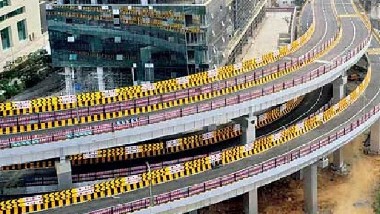 Shilpa Layout Flyover: వీడియో ఇదిగో, ట్రాఫిక్ కష్టాలకు చెక్ పెడుతూ ...